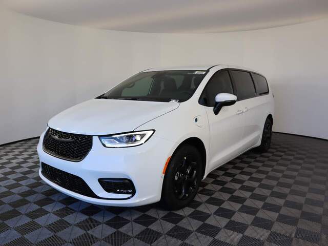White 2023 Chrysler Pacifica Plug In Hybrid